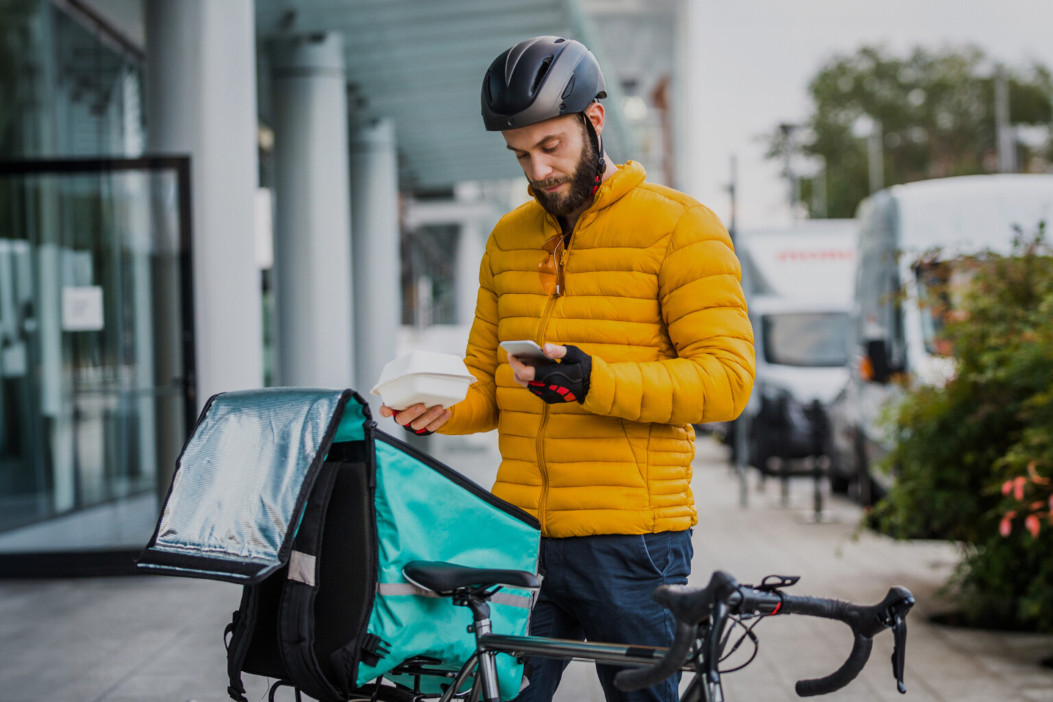 Top 10 food delivery apps in 2024 | Miquido Blog