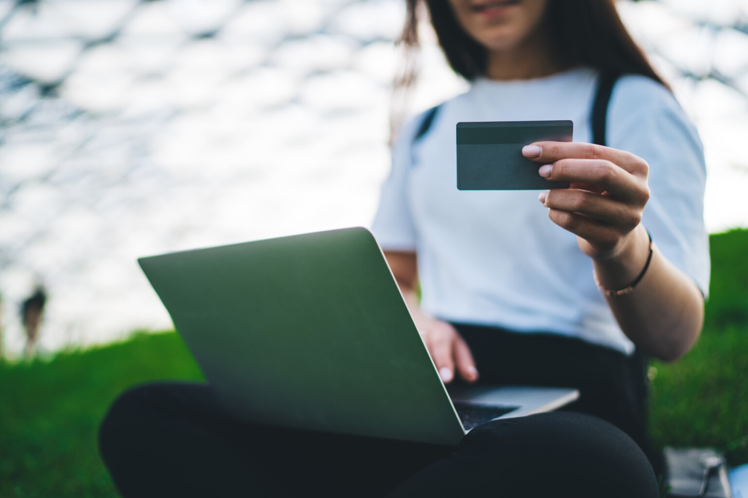 10 Embedded Finance Examples: Real-World Use Cases | Blog Miquido